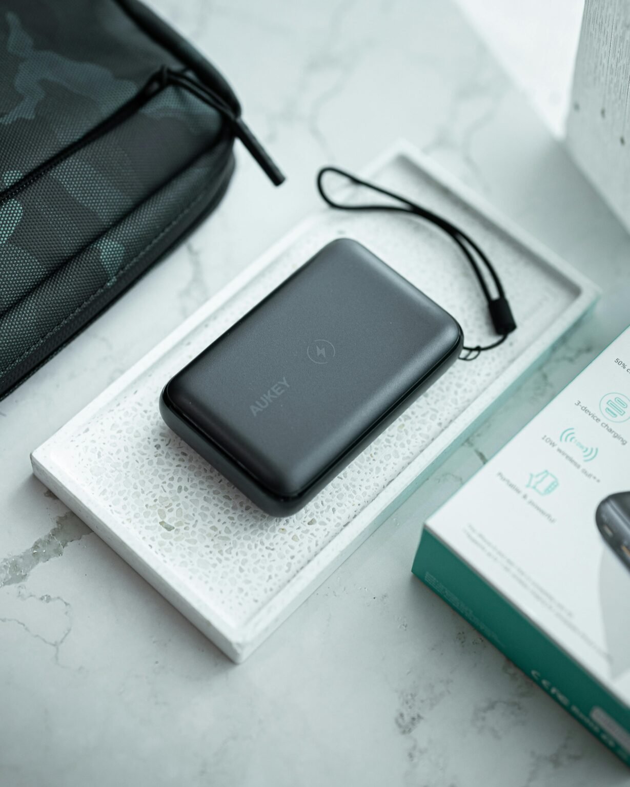 HALO Charger – Battery Chargers, Power Banks & HALO Bolt
